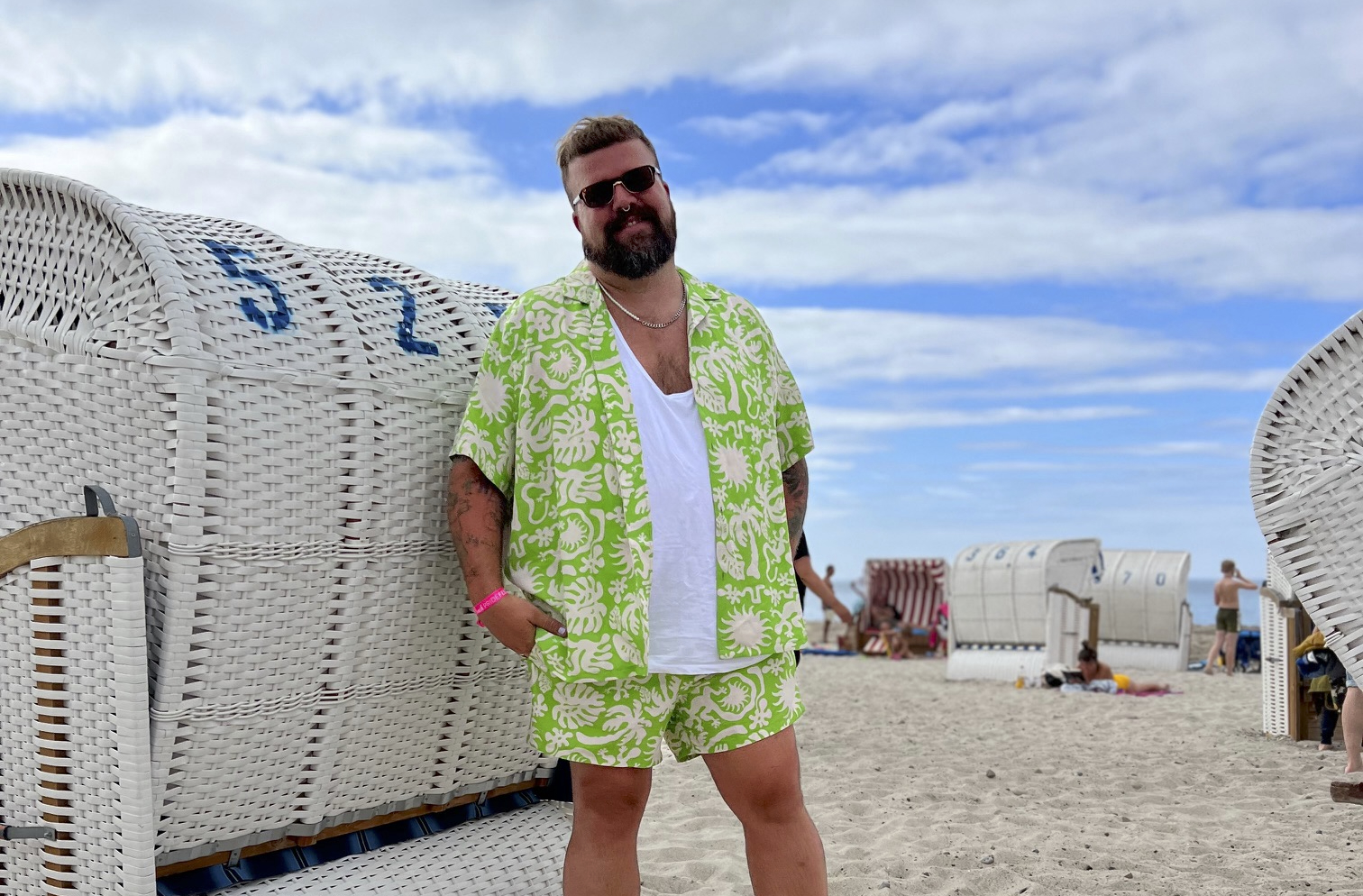 Beach Pride - Extra Inches